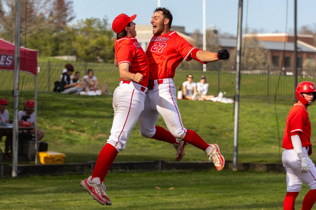 Marist Baseball Sweeps Midweek Doubleheader Against Albany - Center Field